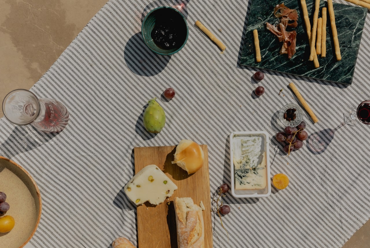 Romantic Outdoor Dining Date Ideas | Bumble