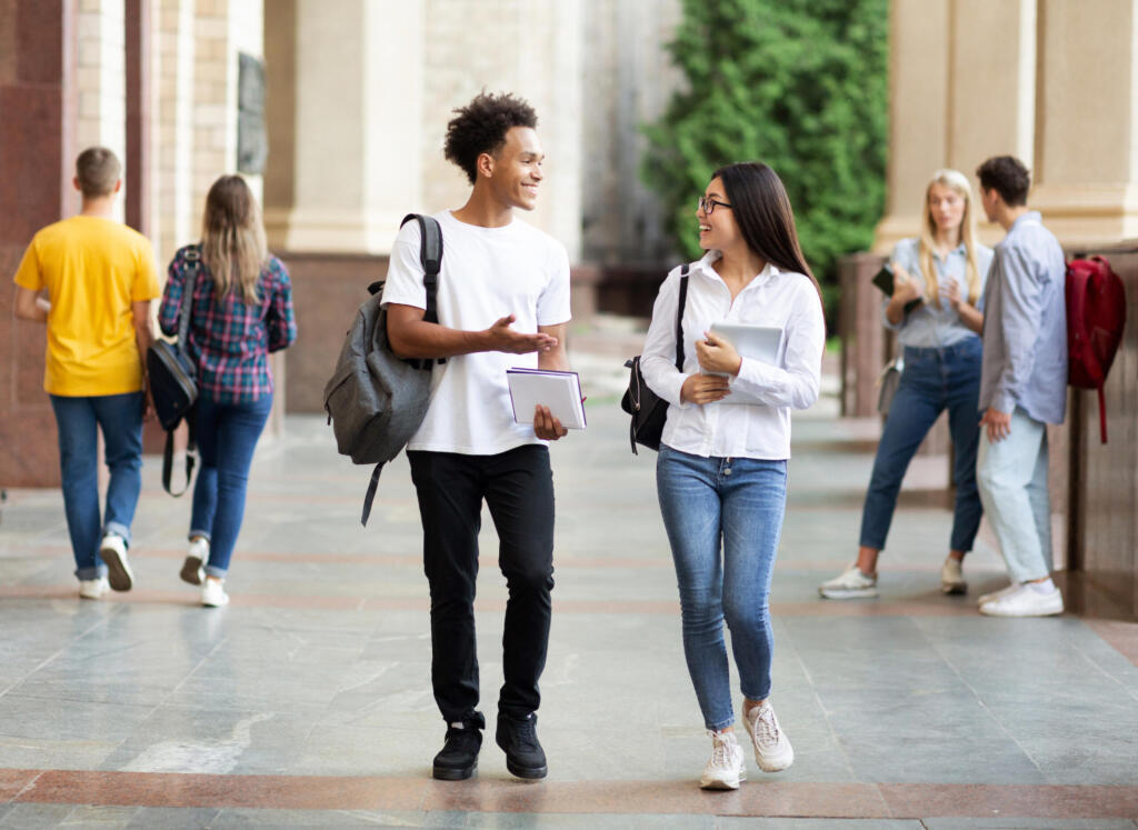 Bumble - College Students: Use Bumble to Get a Date When You're Back on ...